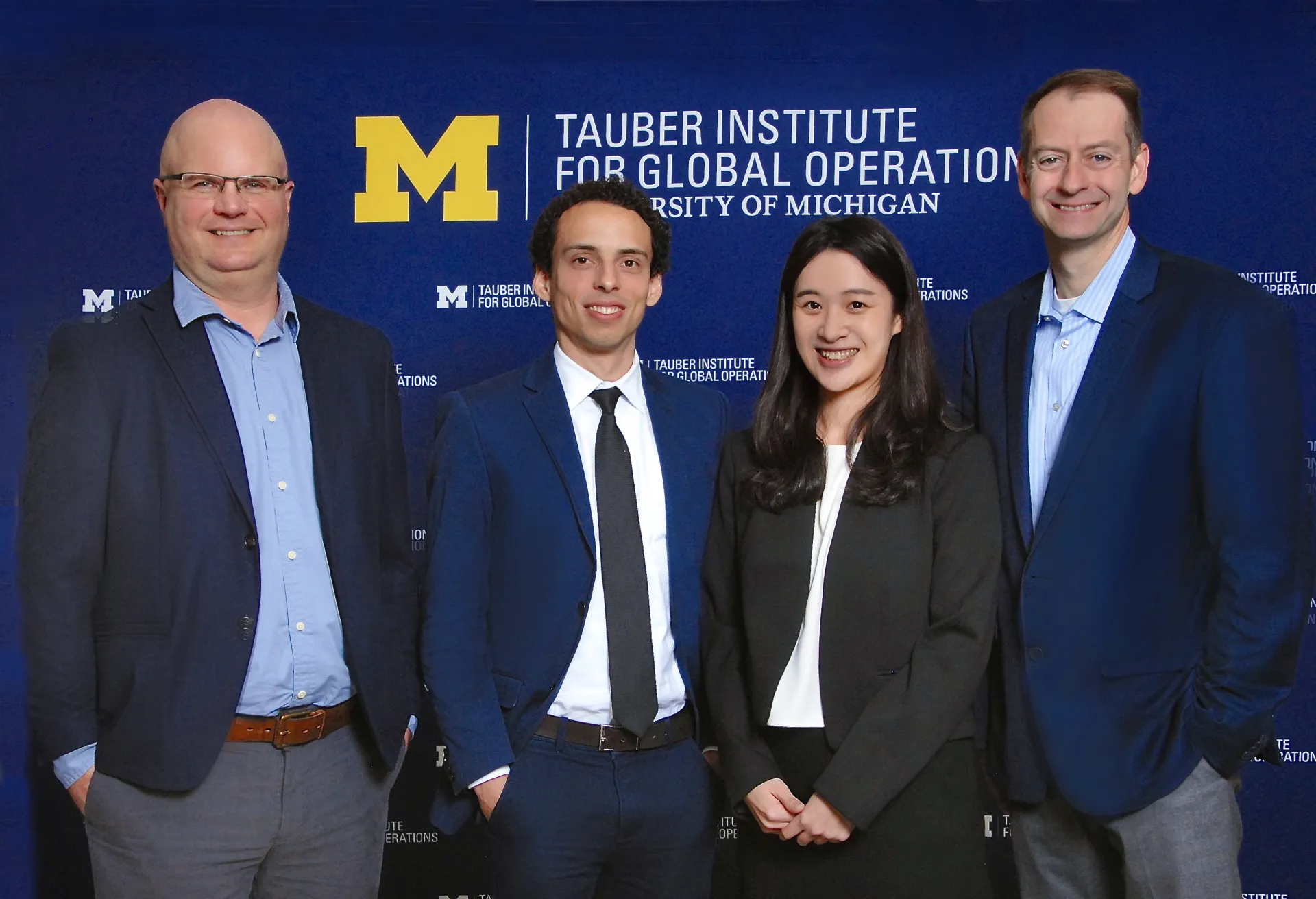 Exploring use cases for Amazon's new Autonomous Mobile Robot | Tauber ...