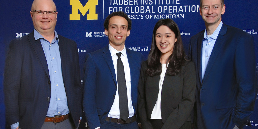 Exploring use cases for Amazon's new Autonomous Mobile Robot | Tauber ...